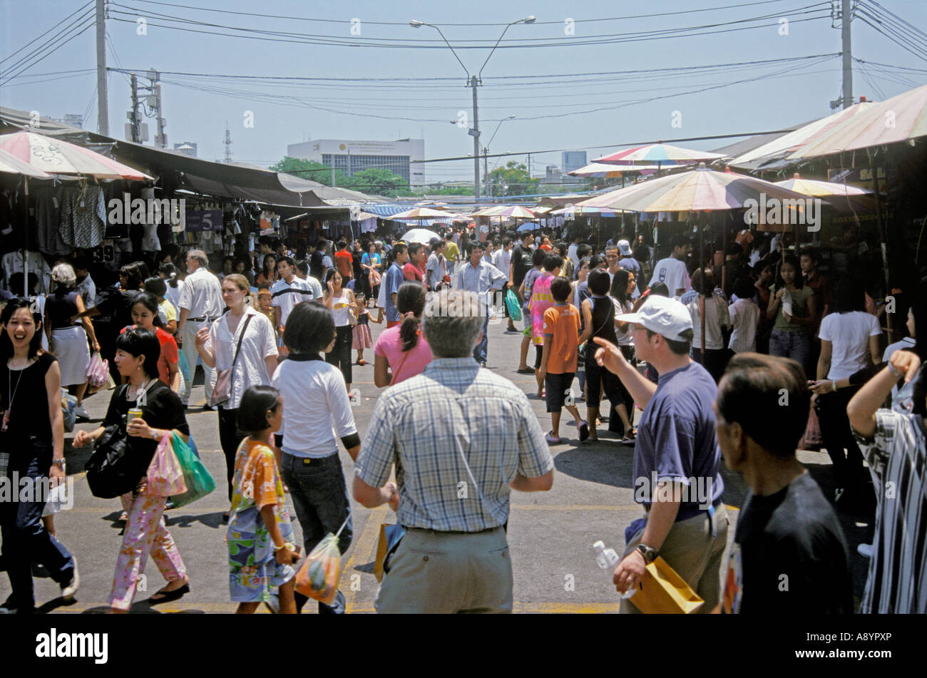 Crowd of shoppers at Chatuchak Market in Bangkok, Thailand Stock Photo ...