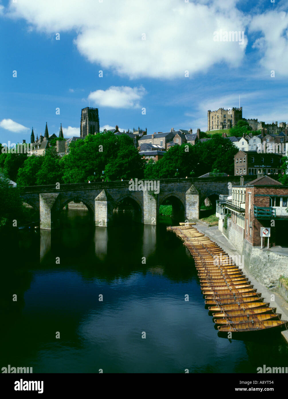 Cathedral and Castle seen over River Wear and Old Elvet Bridge, Durham ...