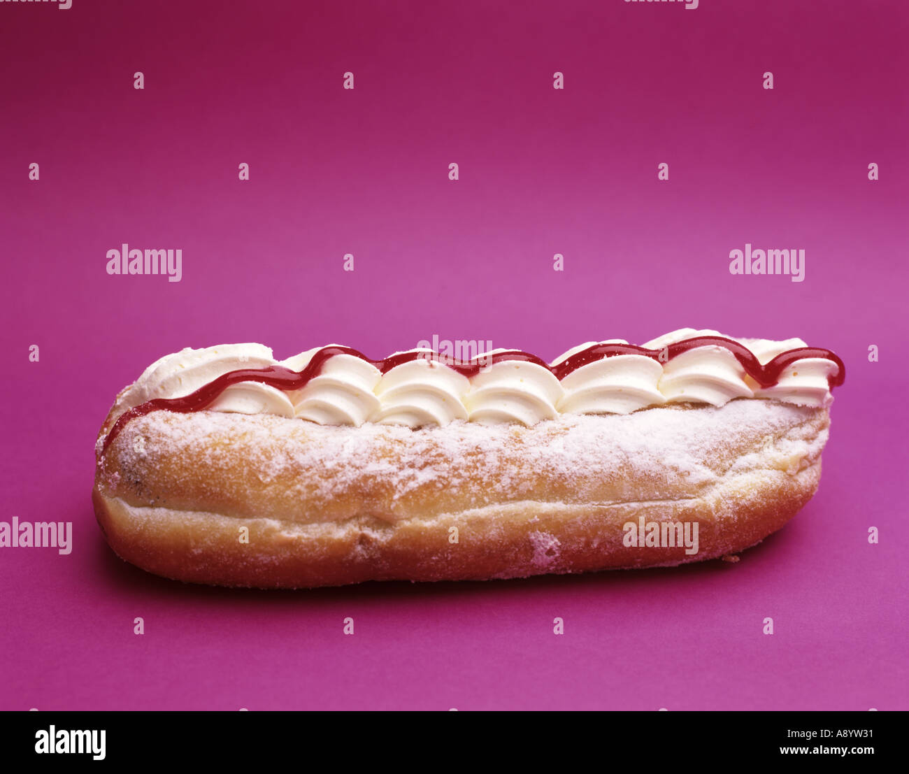 Cream doughnut hi-res stock photography and images - Alamy