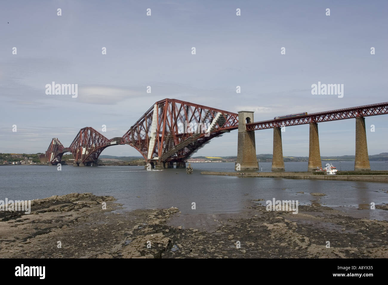 Forth rail bridge near Edinburgh Scotland Stock Photo - Alamy