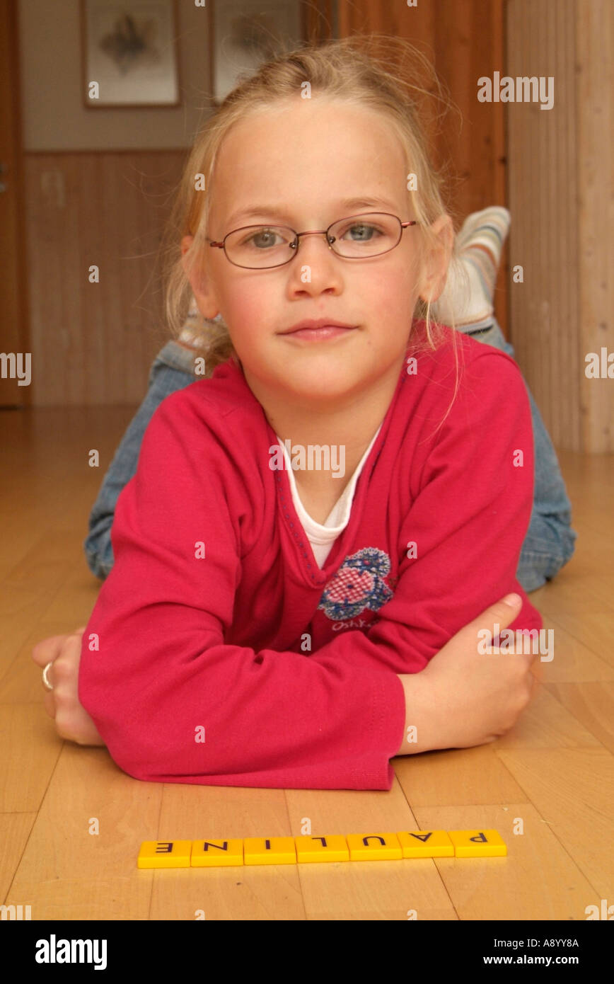 child puts words Stock Photo - Alamy