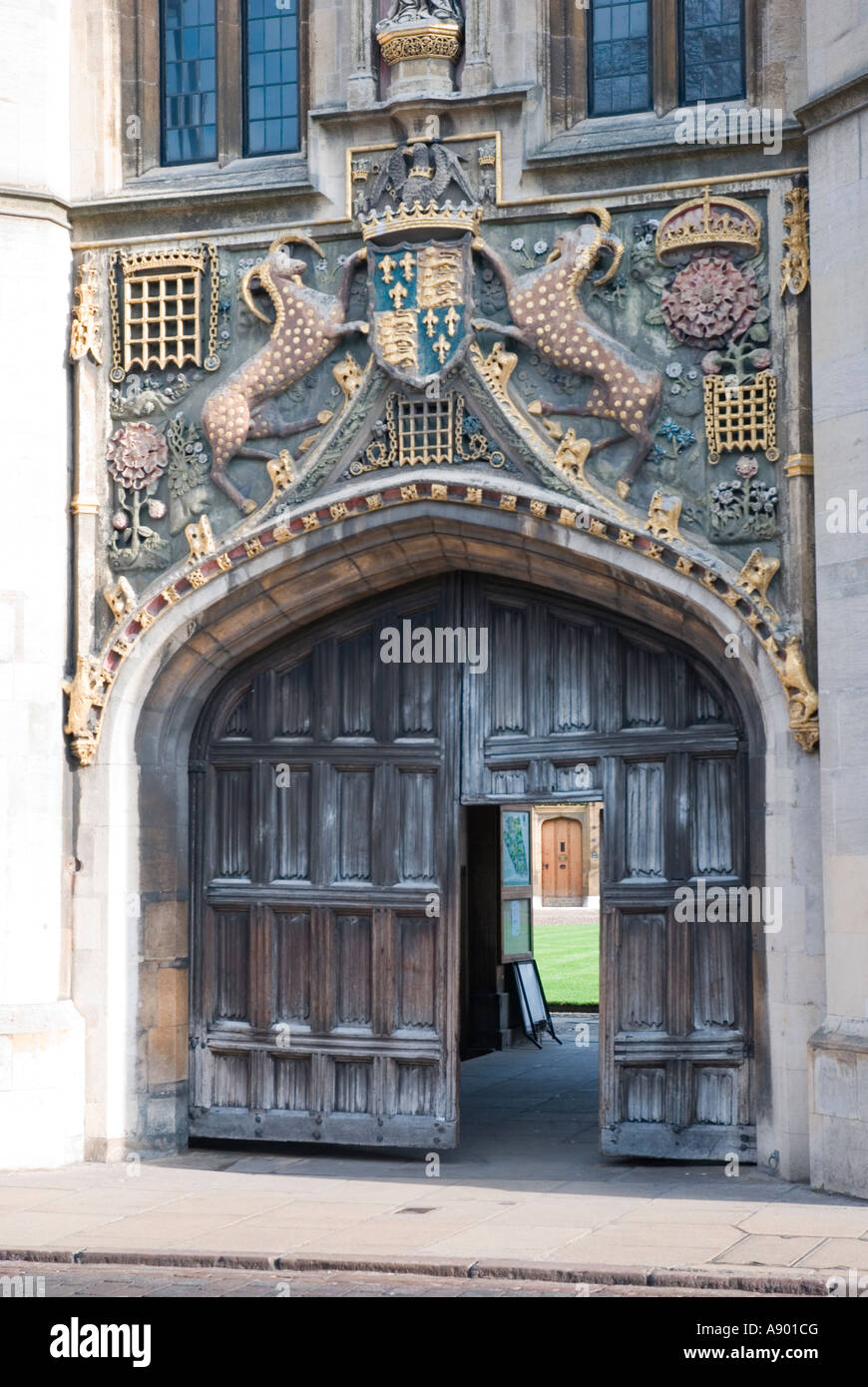 Christs College Gate , Cambridge University Stock Photo - Alamy