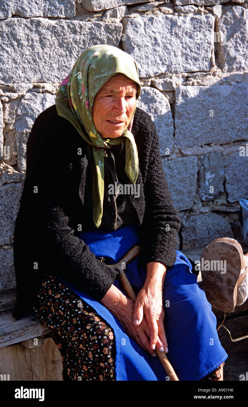 Old lady sat on bench hi-res stock photography and images - Alamy