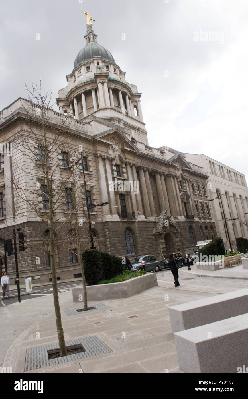 The Central Criminal Court known as The Old Bailey with new pedestrian ...