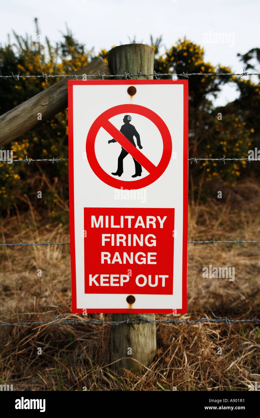 Firing range warning signs hi-res stock photography and images - Alamy