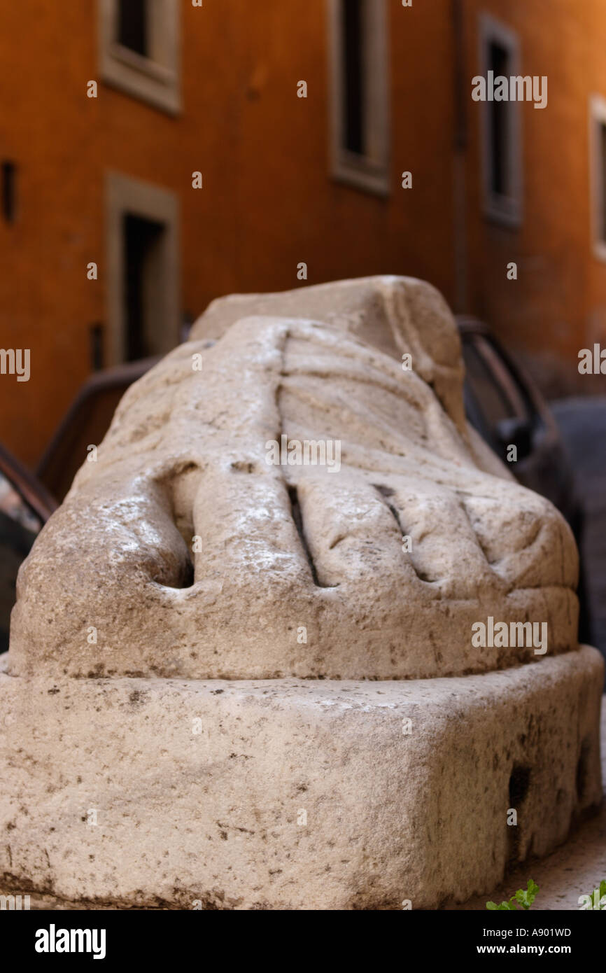 Marble Foot Statue in Alley Pie di Marmo City Centre Rome Italy Stock ...