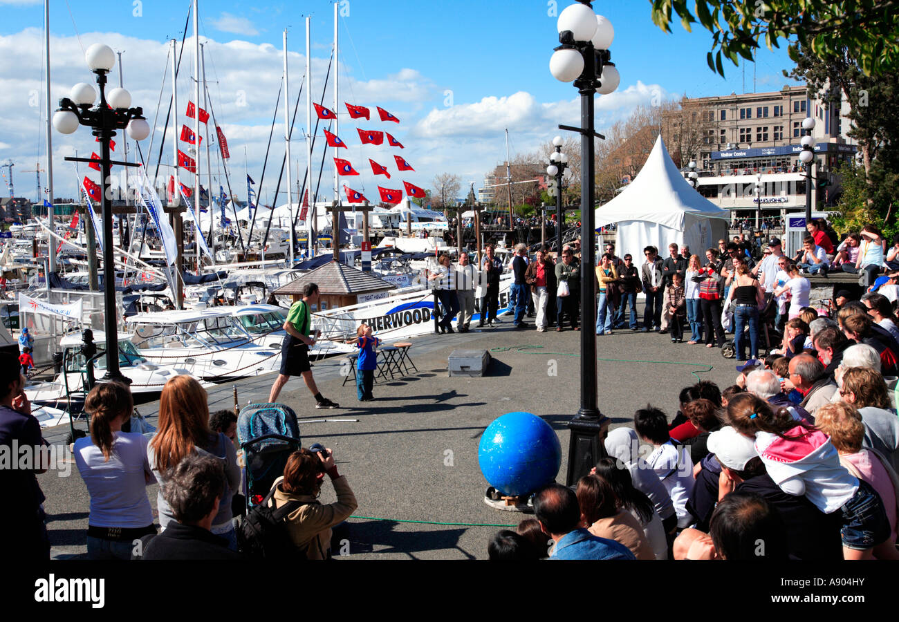 Visit juggling hi-res stock photography and images - Alamy