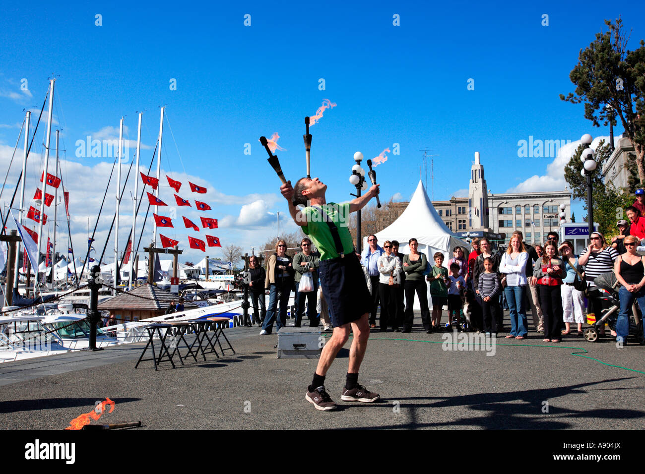 Visit juggling hi-res stock photography and images - Alamy