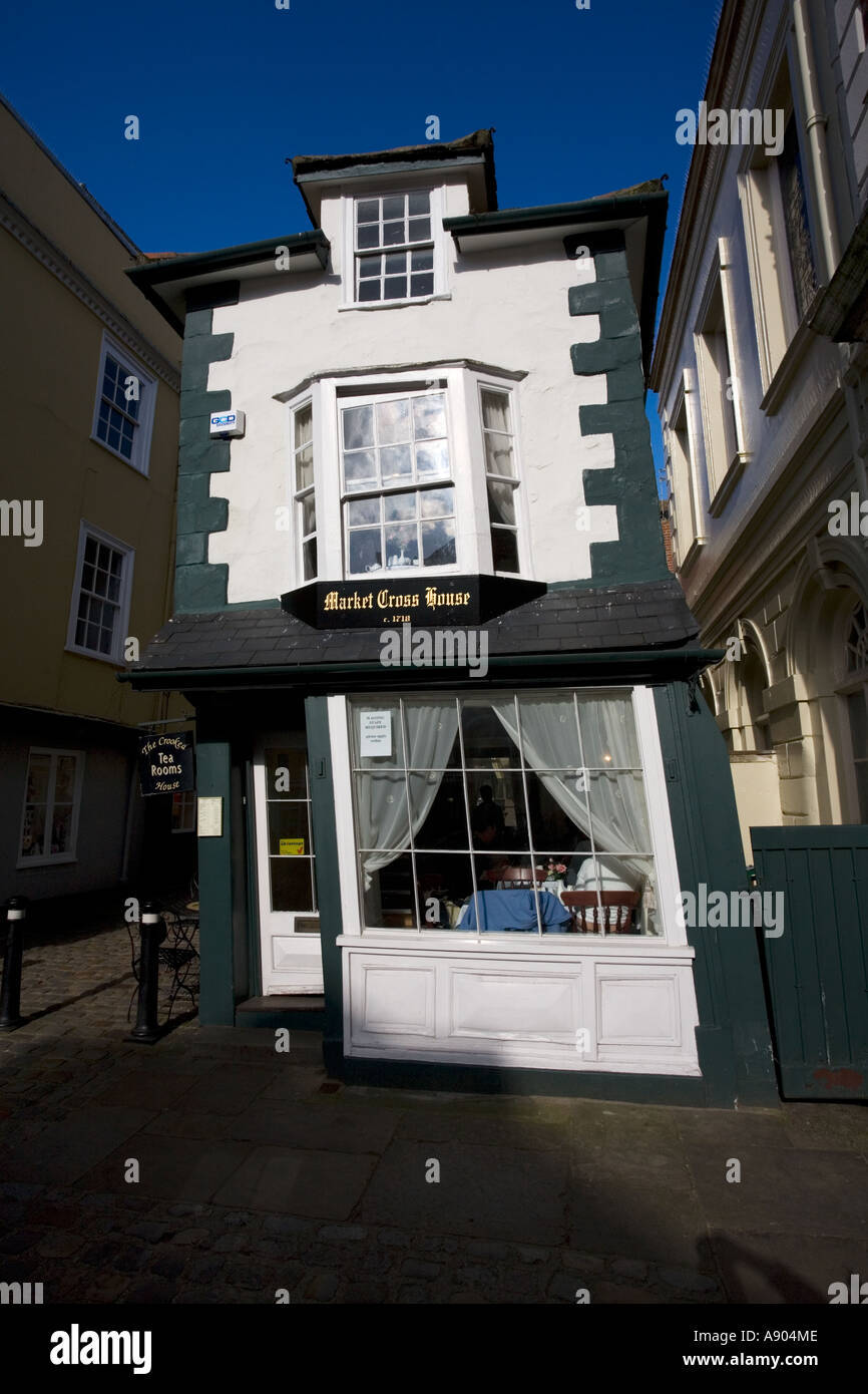 The Crooked House Tea Rooms Market Cross House 1718 Windsor England ...