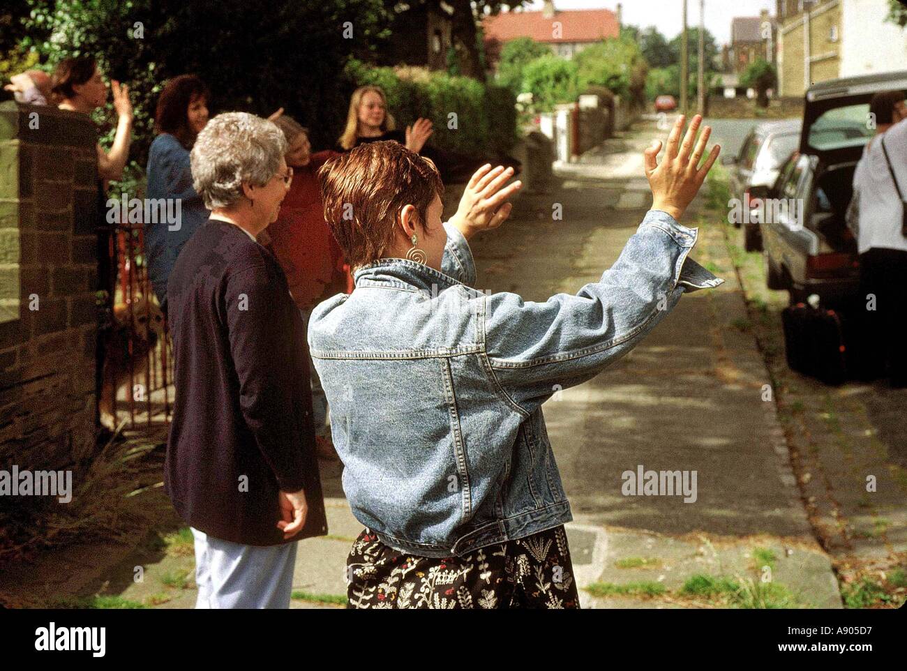 people waving goodbye Stock Photo - Alamy