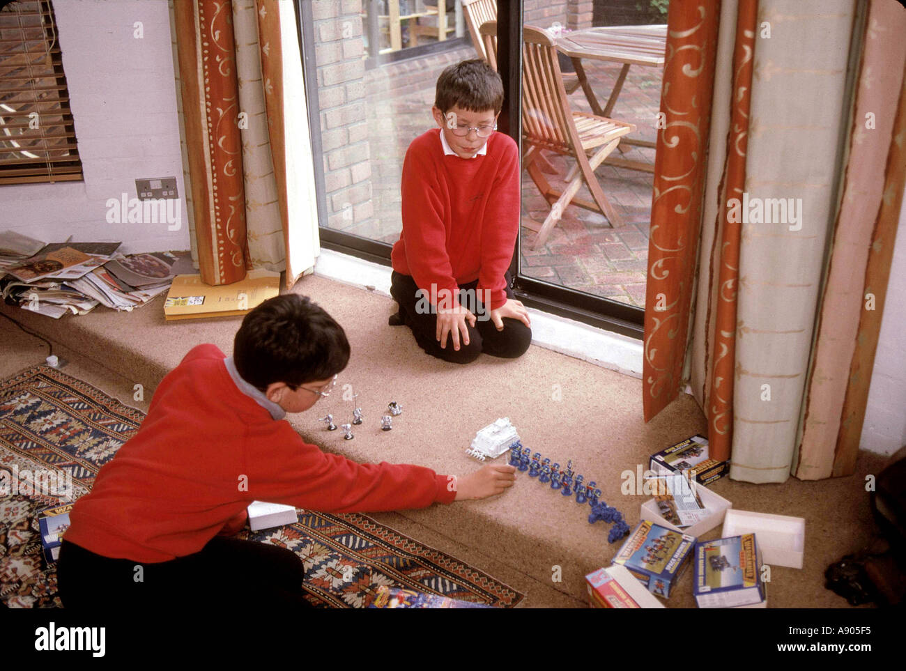 Children playing soldiers hi-res stock photography and images - Alamy