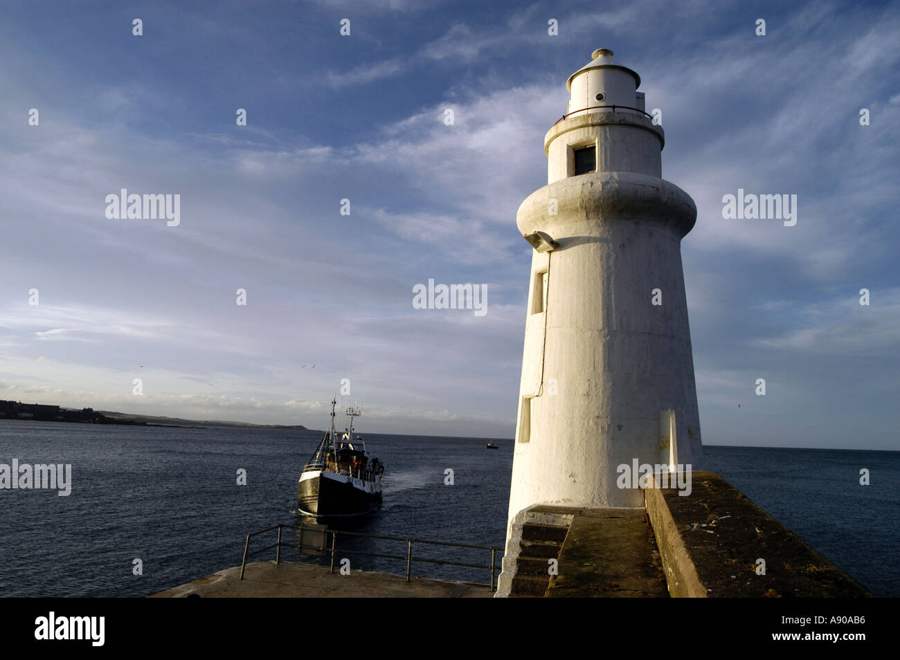 18 11 02 Macduff Scotland Deep sea trawler returning to port Stock ...