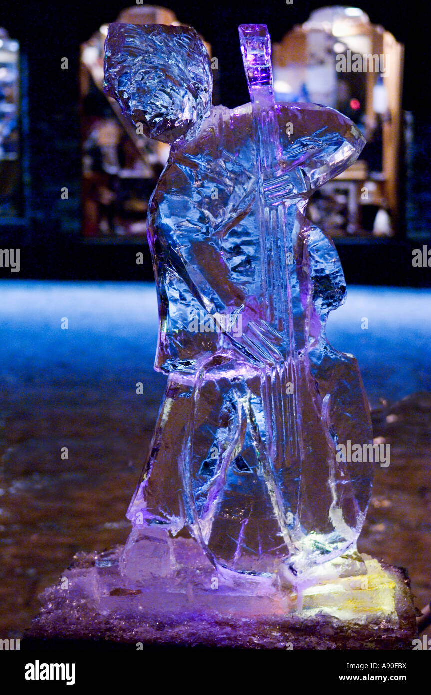 Musical sculpture ice sculpture hi-res stock photography and images - Alamy