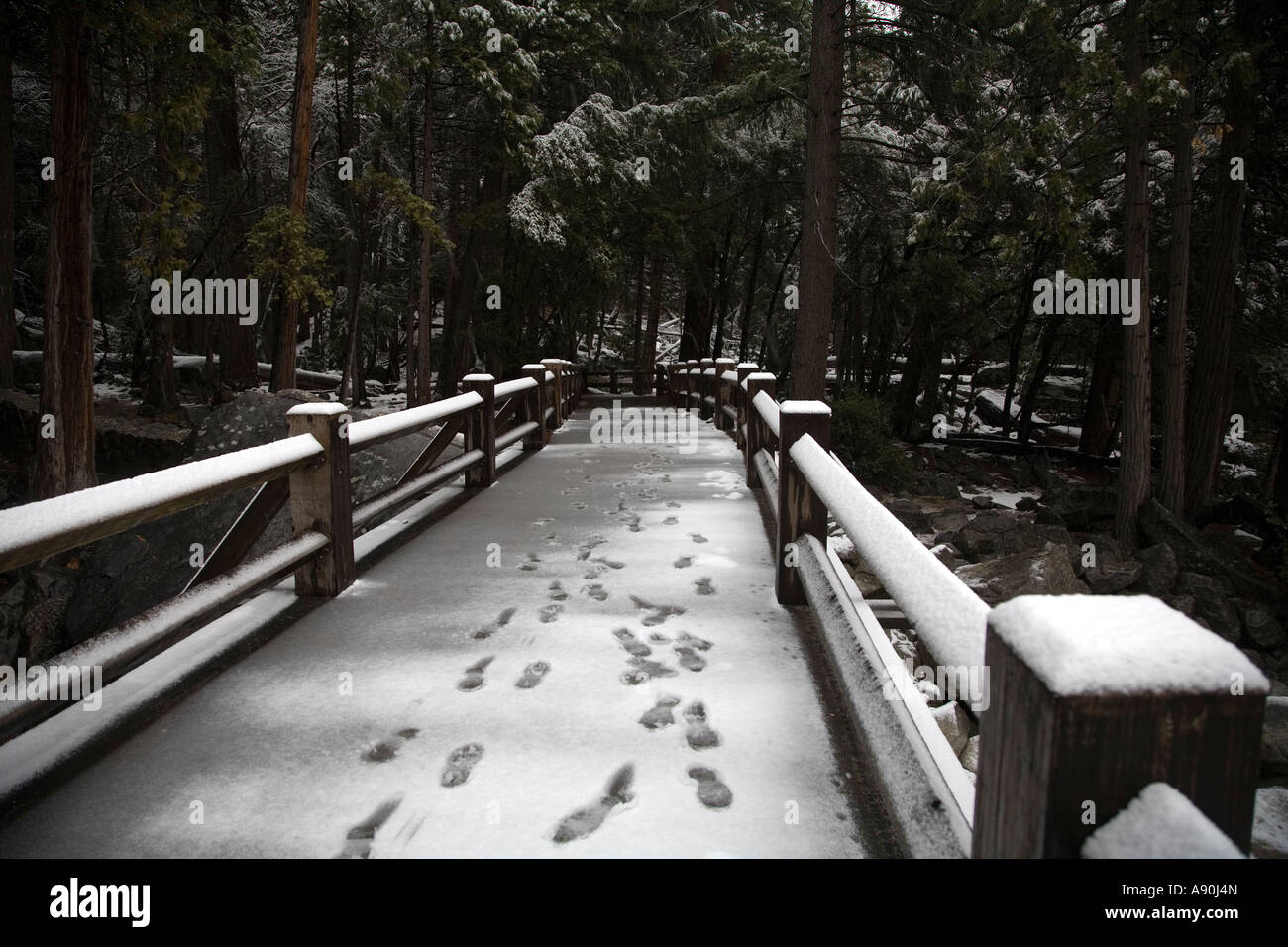 Granite covered bridge hi-res stock photography and images - Alamy
