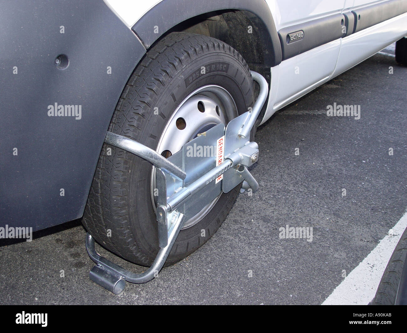 Immobiliser hi-res stock photography and images - Alamy