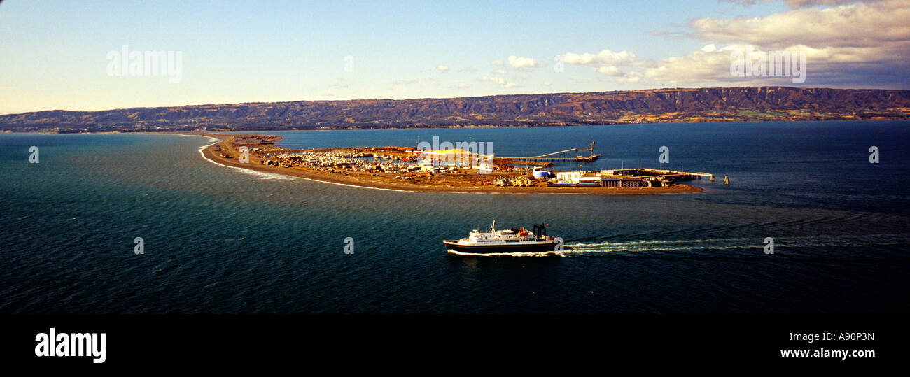 Ferry to kodiak hi-res stock photography and images - Alamy