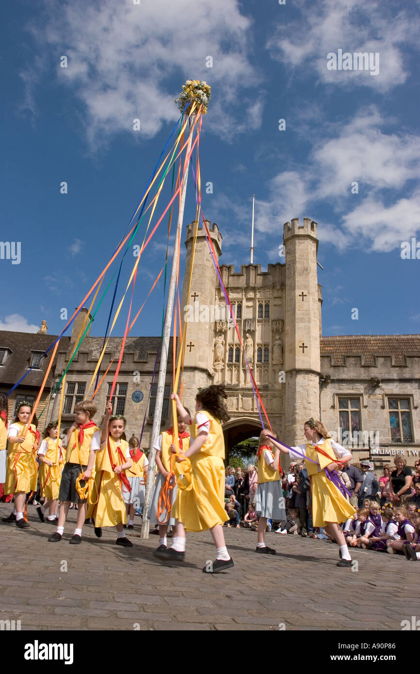 Maypole dancing hi-res stock photography and images - Alamy