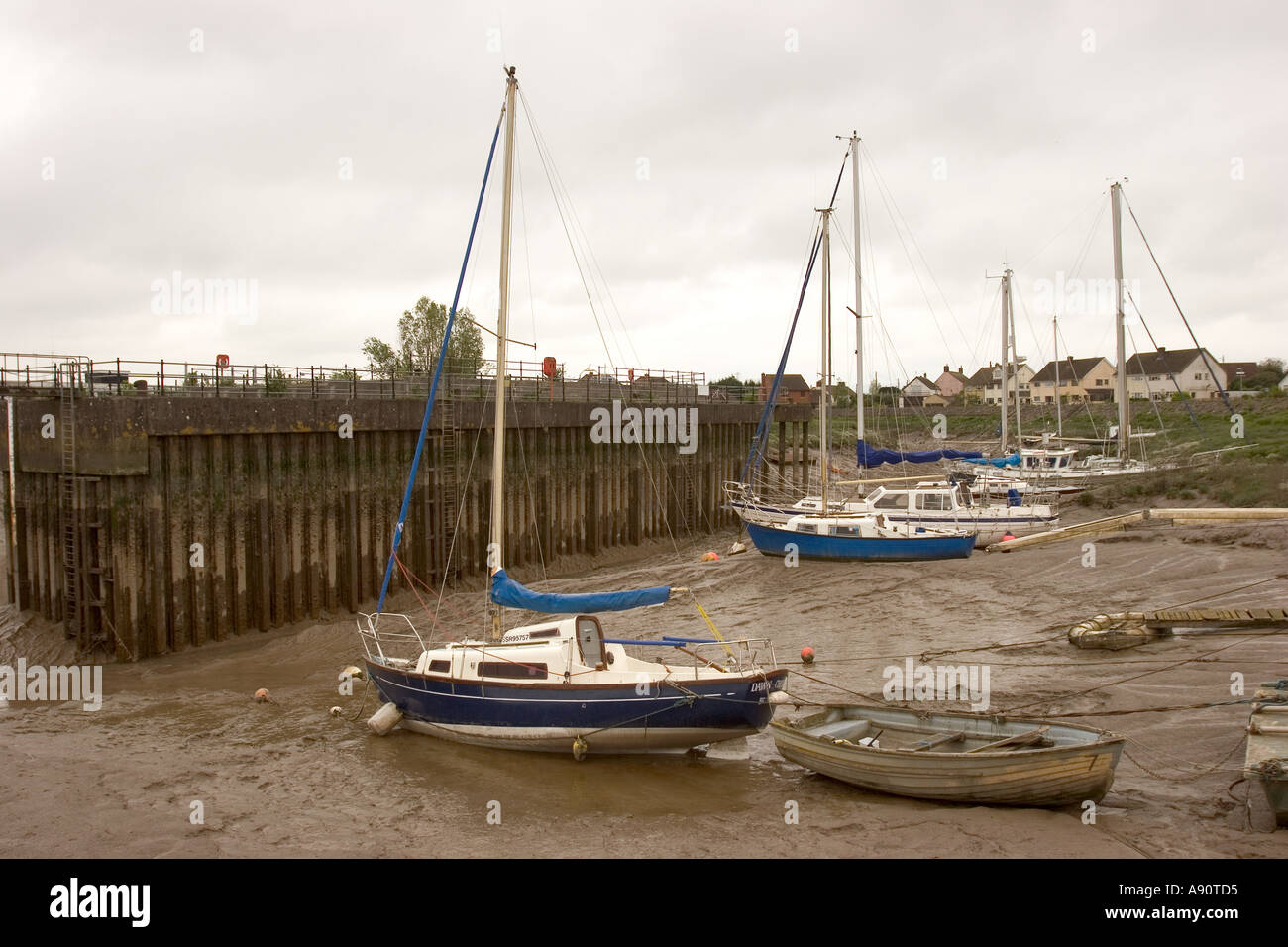 Combwich hi-res stock photography and images - Alamy