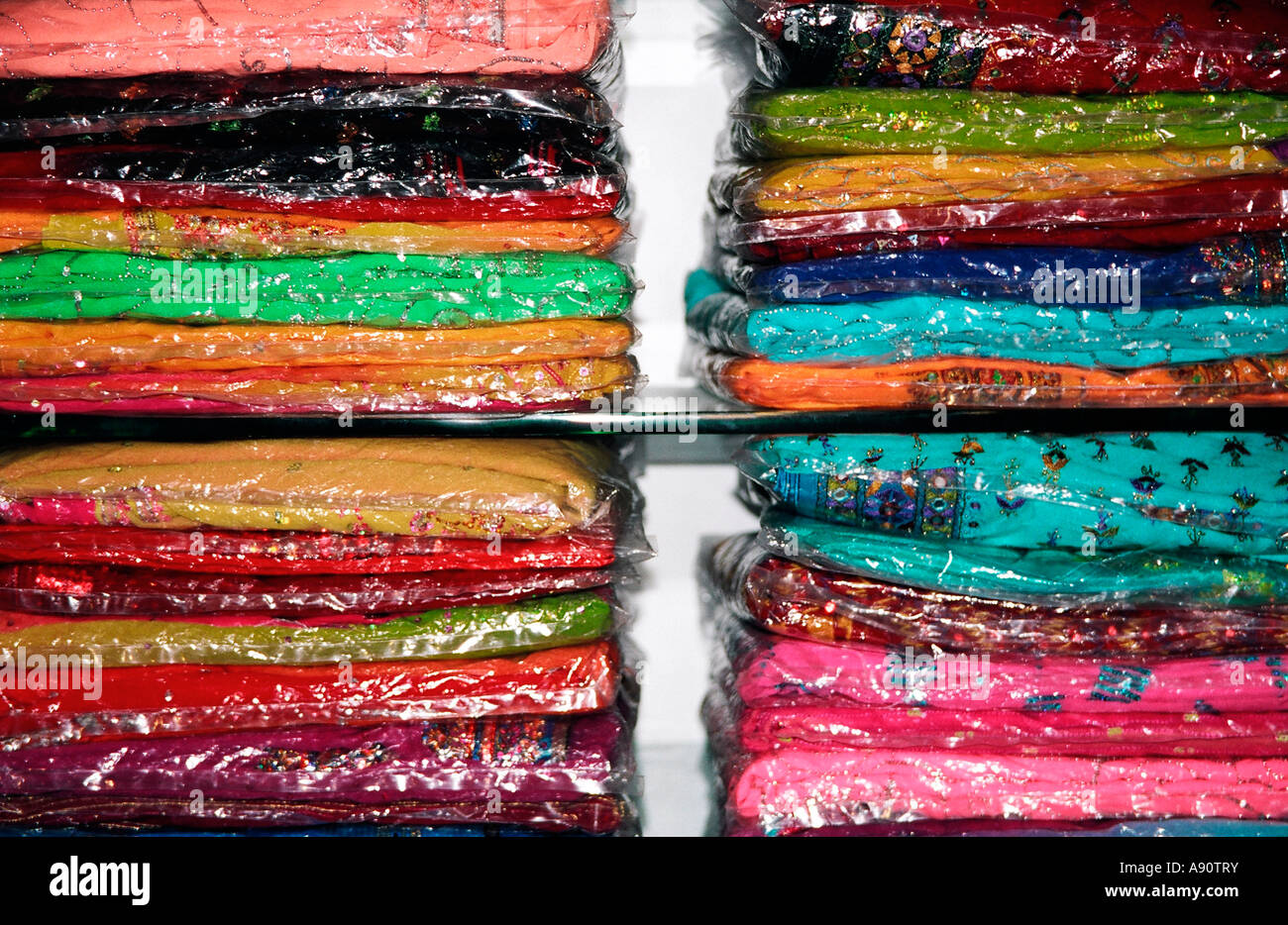 Sari sari store hi-res stock photography and images - Alamy