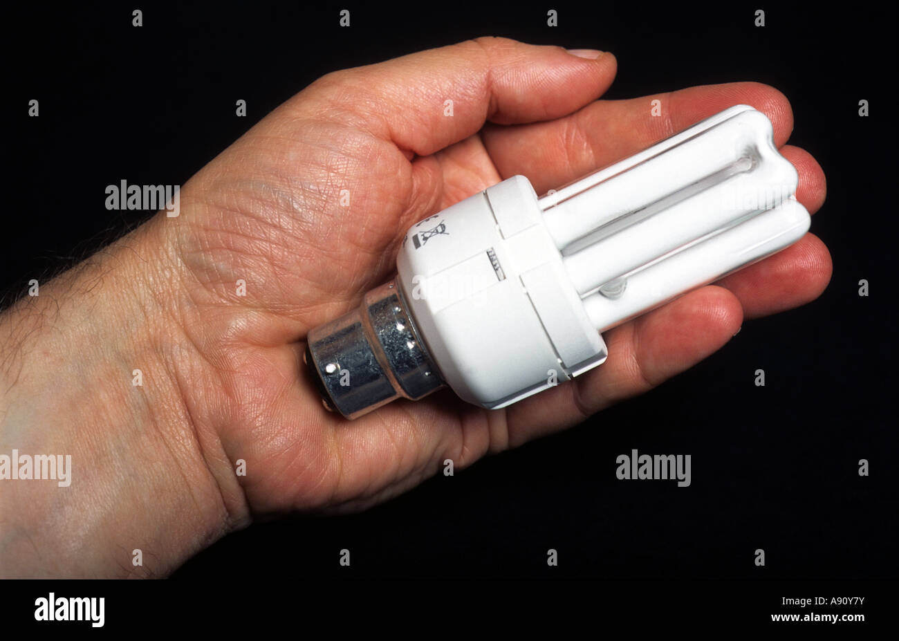 British energy saving light bulb hi-res stock photography and images ...