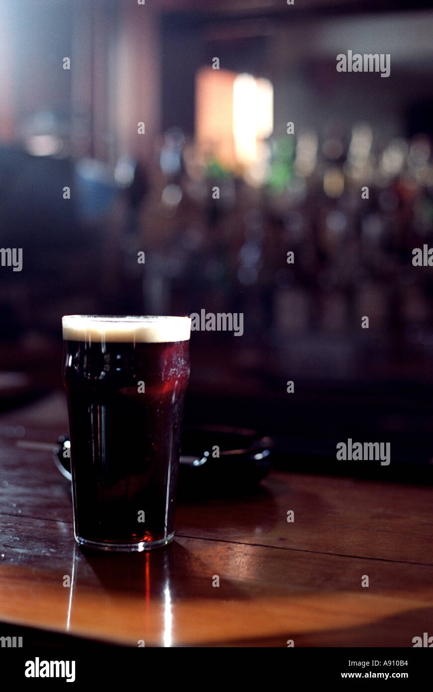 Guiness beer and glass hi-res stock photography and images - Alamy