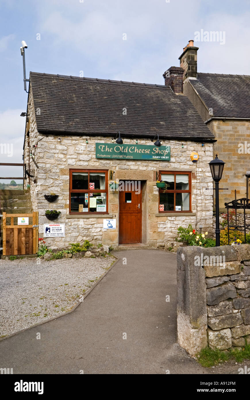 Hartington cheese shop hi-res stock photography and images - Alamy