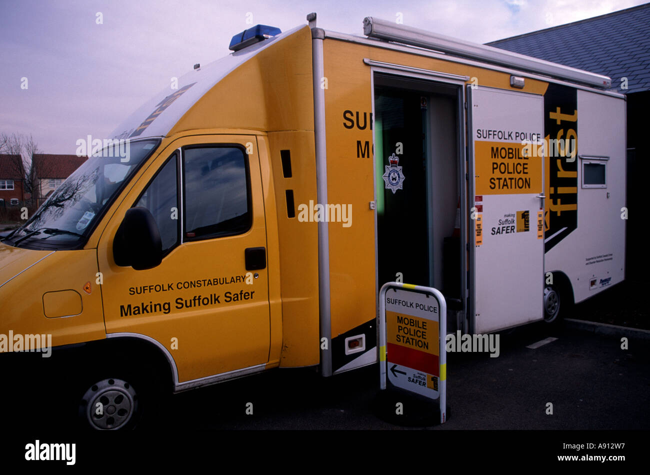 Suffolk constabulary police station hi-res stock photography and images ...