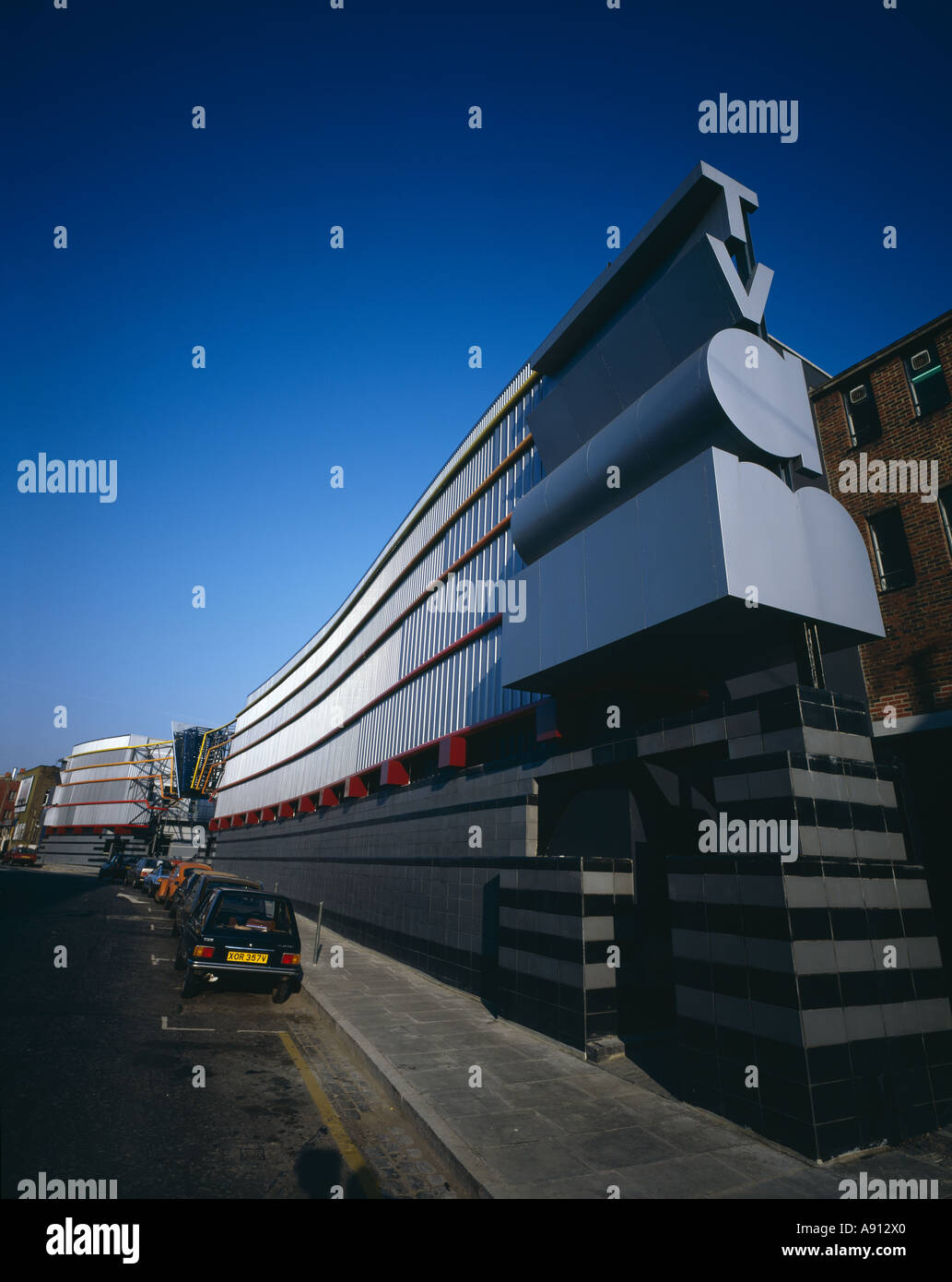 Tv am terry farrell hi-res stock photography and images - Alamy
