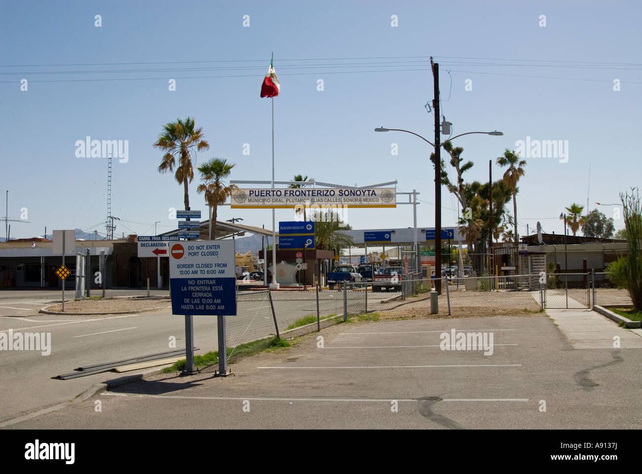 International border between United States of America and Mexico ...
