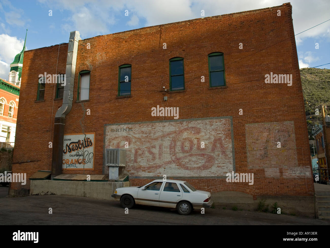 Vintage car facade historic hi-res stock photography and images - Alamy