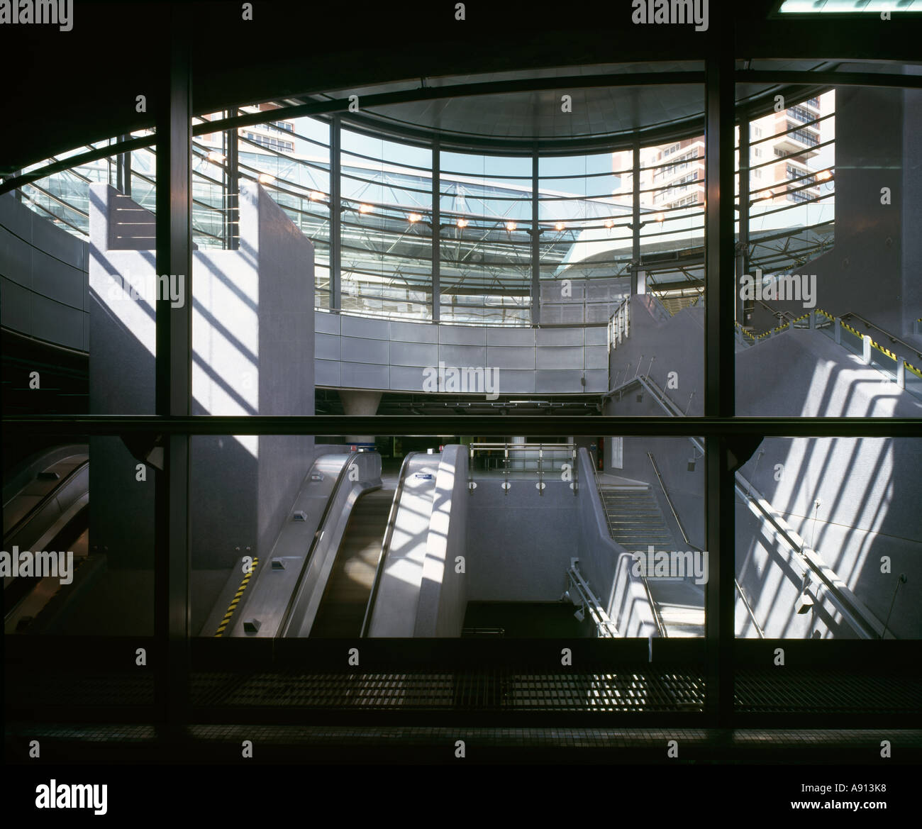 Jubilee line extension hi-res stock photography and images - Alamy