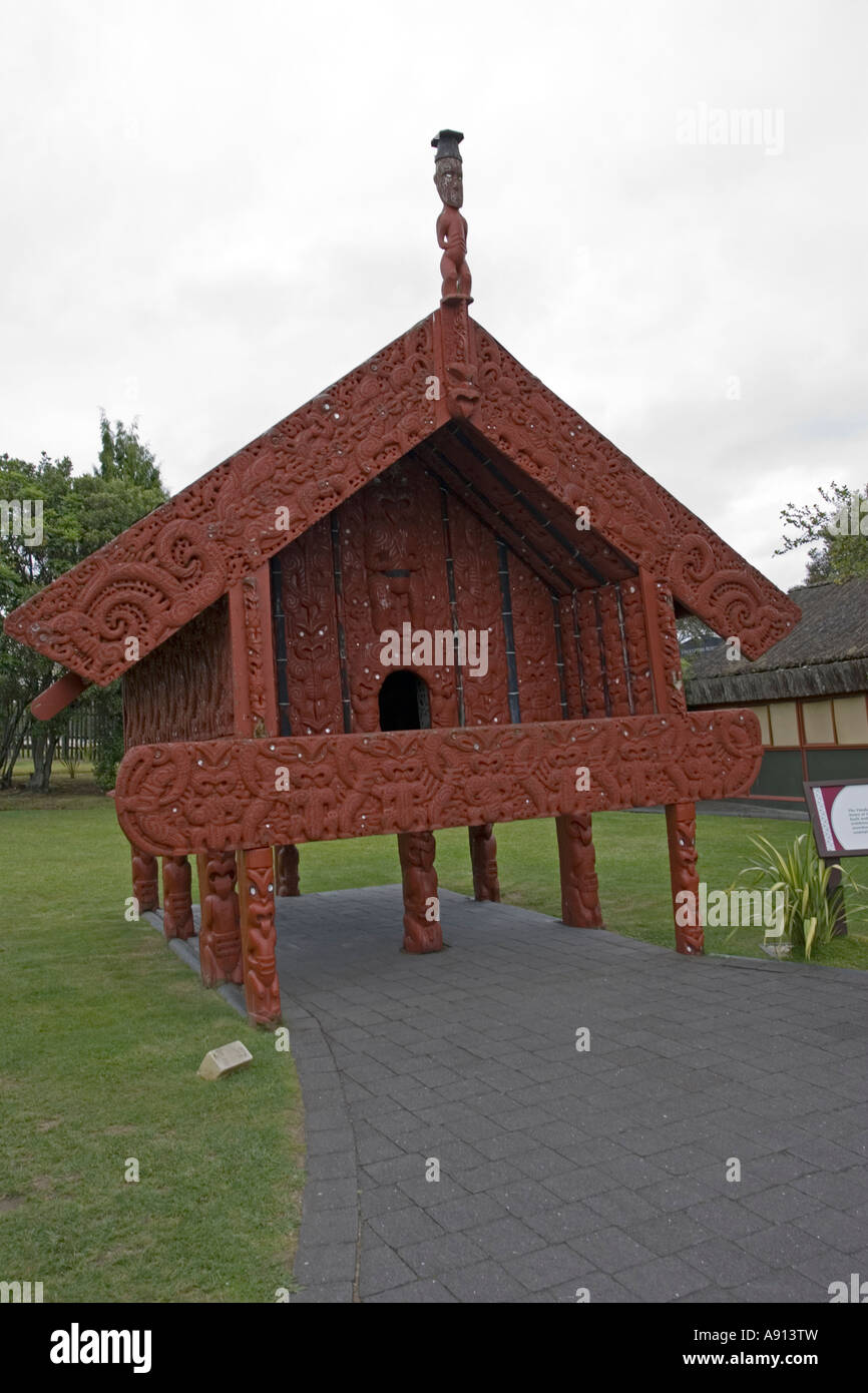 Maori new zealand pataka hi-res stock photography and images - Alamy