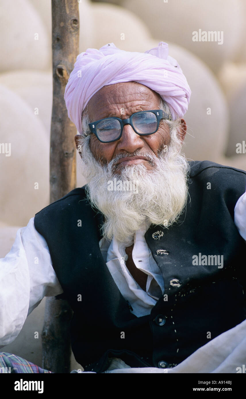Muslim Man selling clay jars, Jaisalmer, Rajasthan, India Stock Photo ...