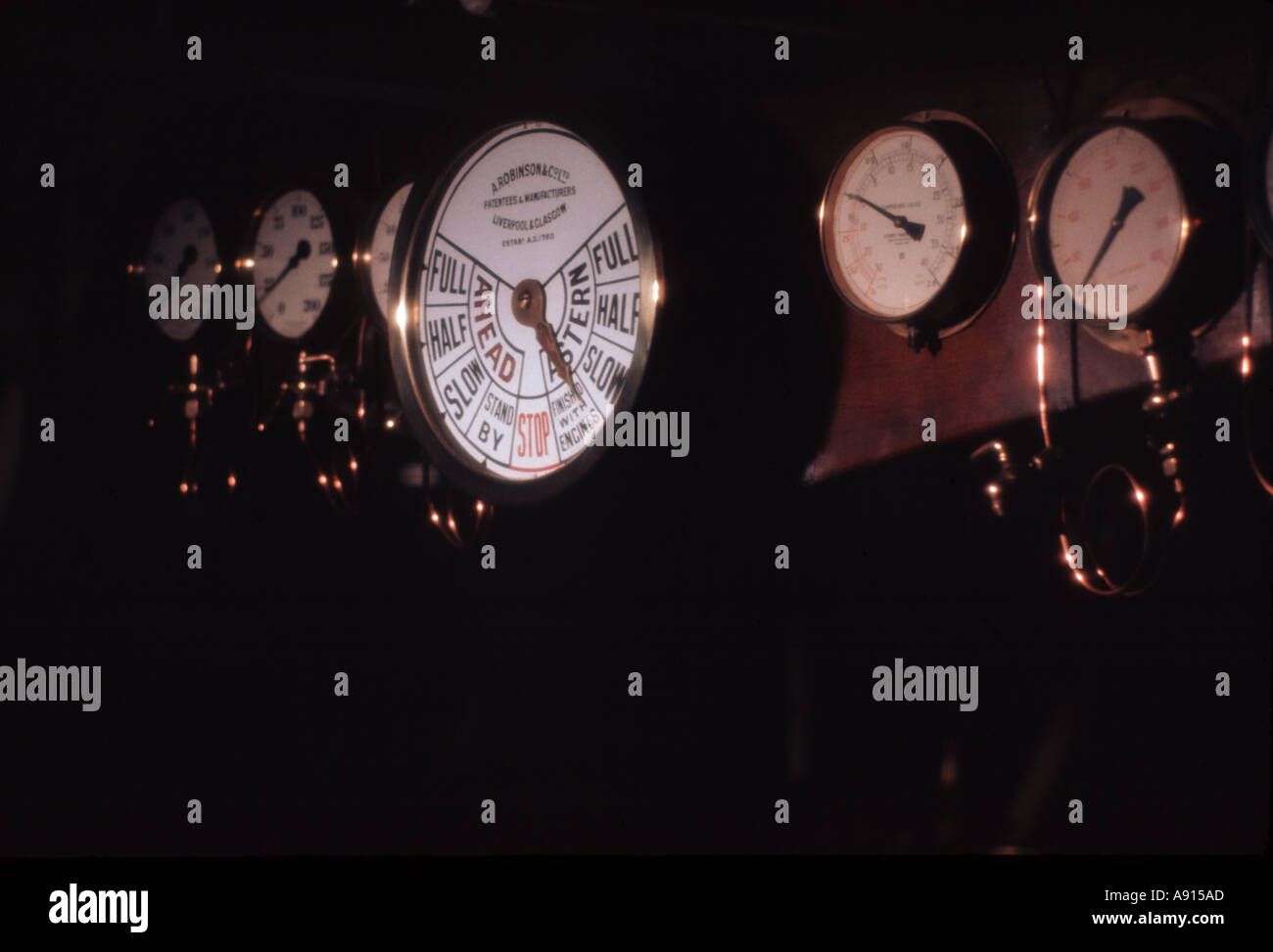 Ship dials hi-res stock photography and images - Alamy