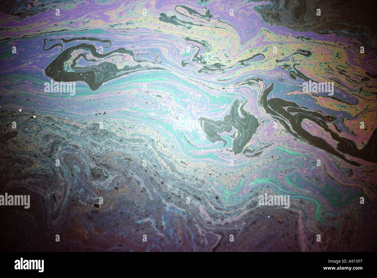 Oil slick hi-res stock photography and images - Alamy