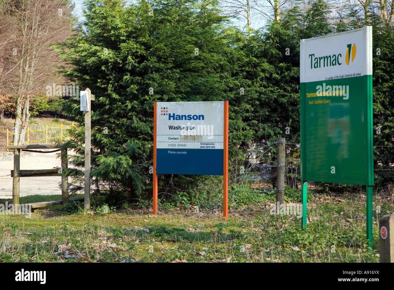 Rock common quarry west sussex hi-res stock photography and images - Alamy