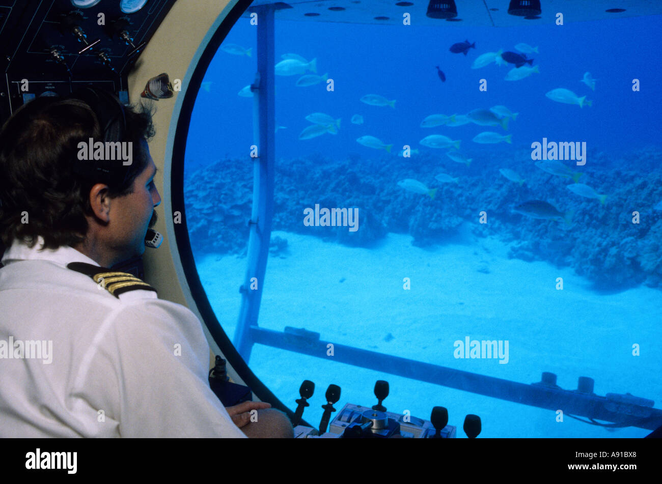 Atlantis submarine underwater hi-res stock photography and images - Alamy