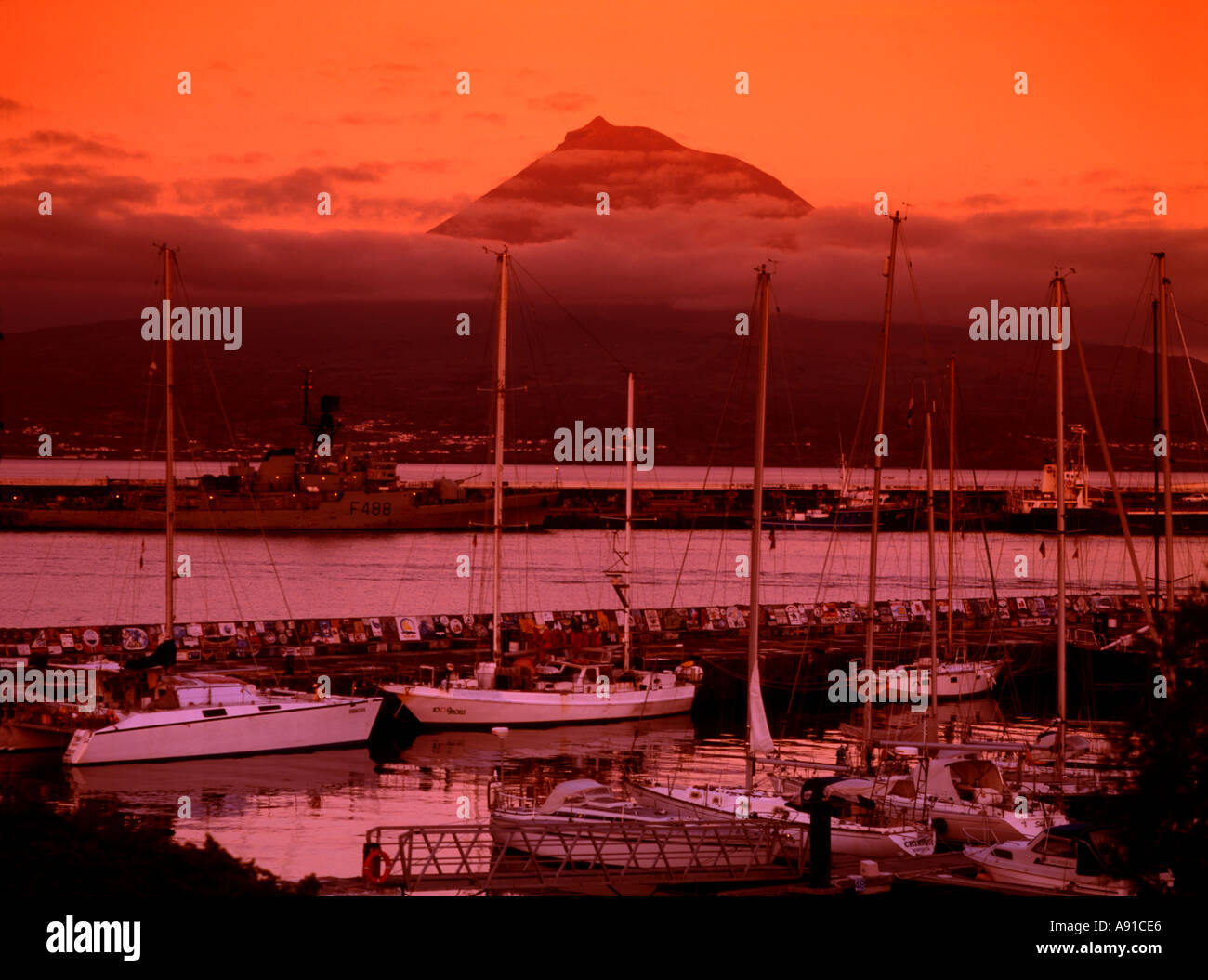 Horta azores pico mountain hi-res stock photography and images - Alamy