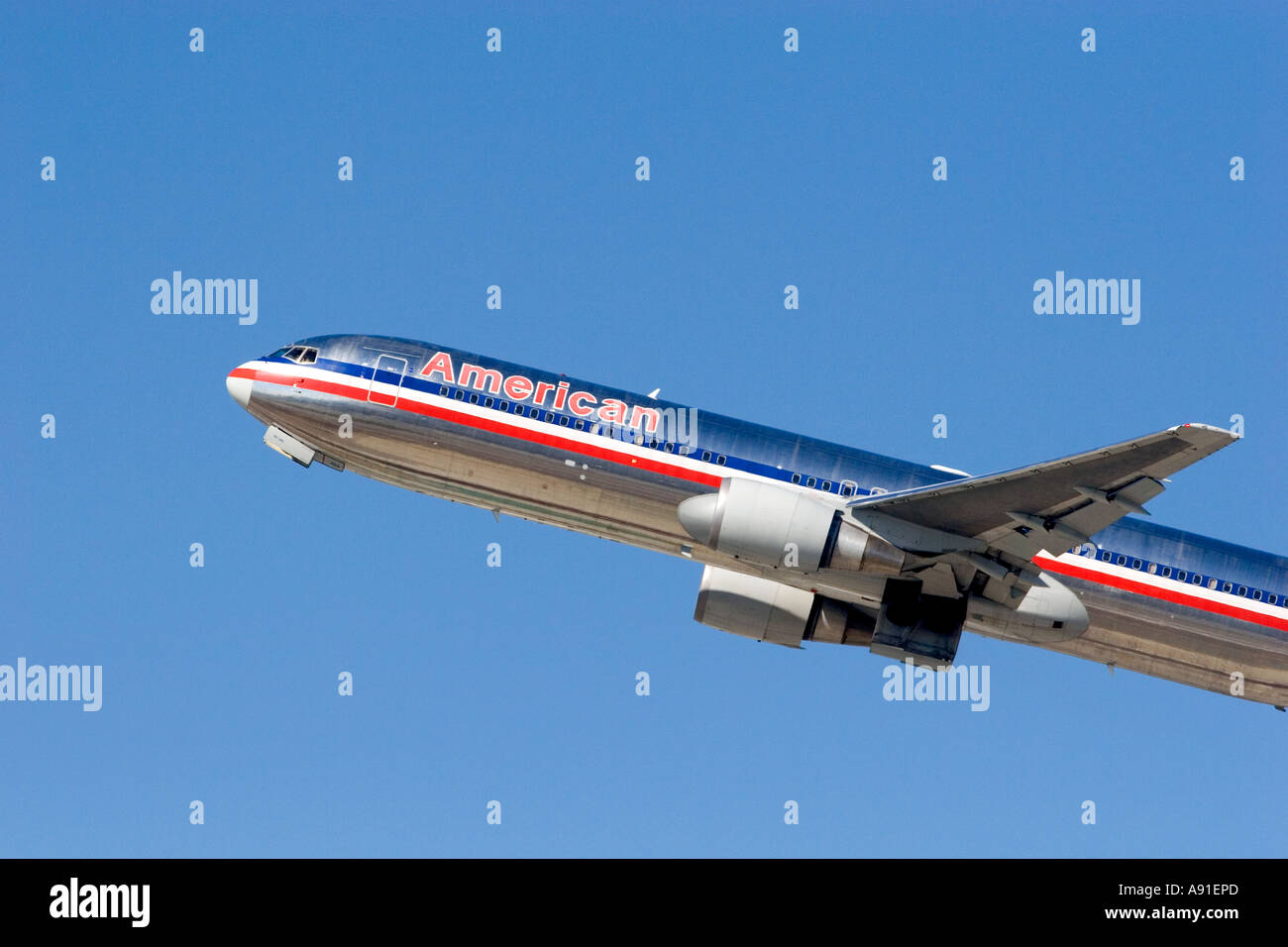 American airlines boeing 767 take hi-res stock photography and images ...