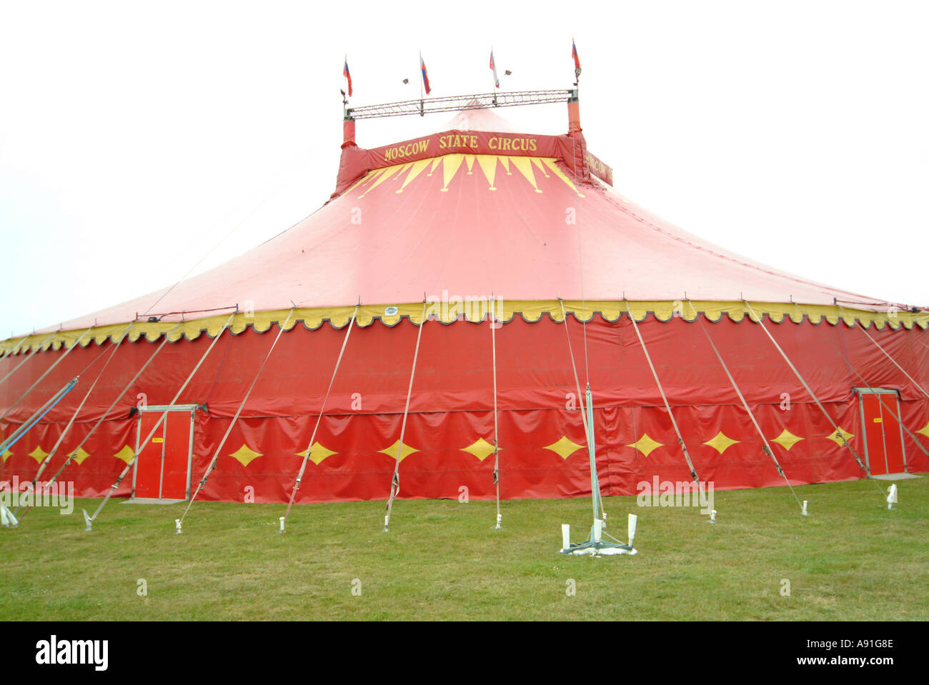 Moscow state circus hi-res stock photography and images - Alamy
