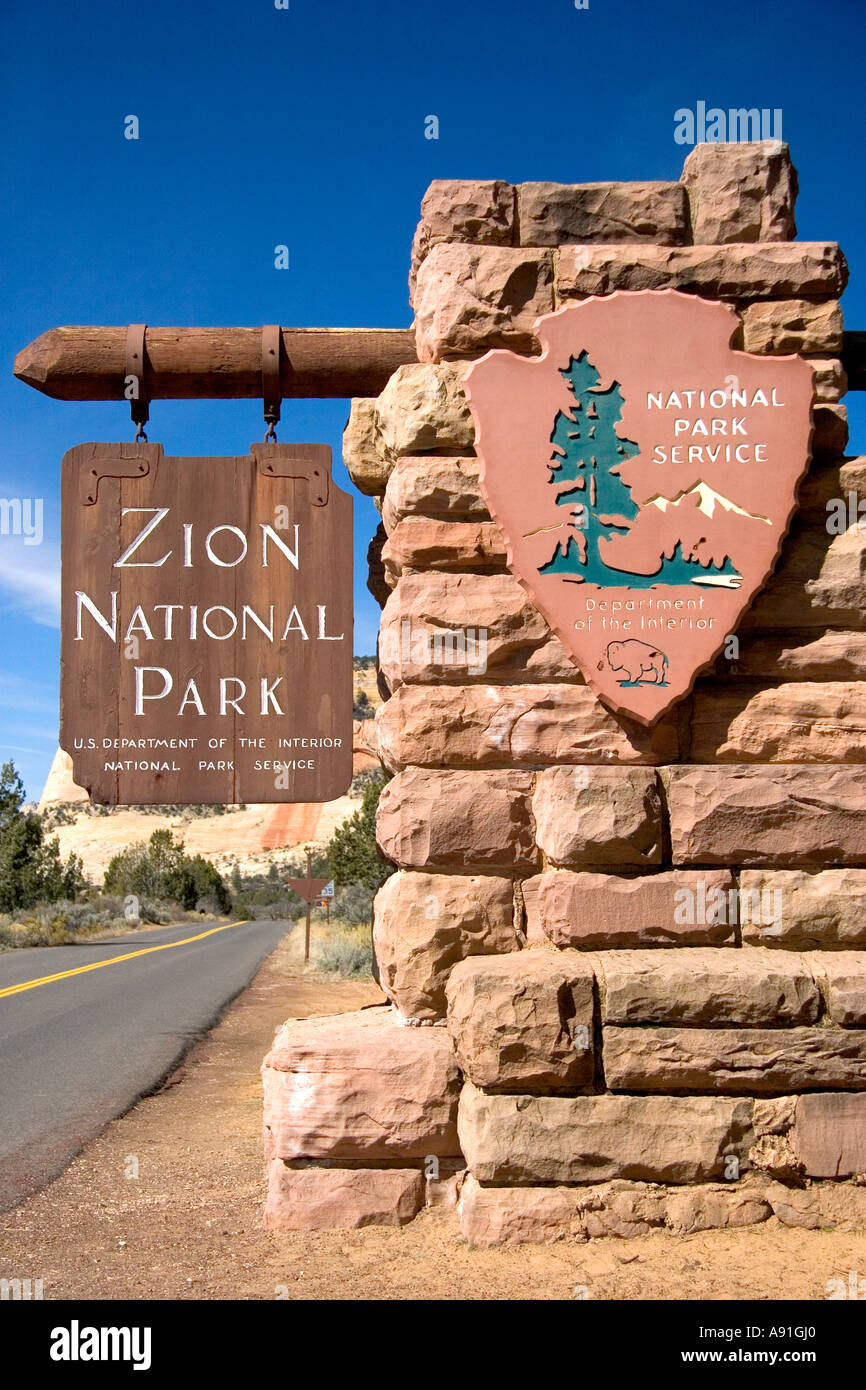 Zion east entrance hi-res stock photography and images - Alamy