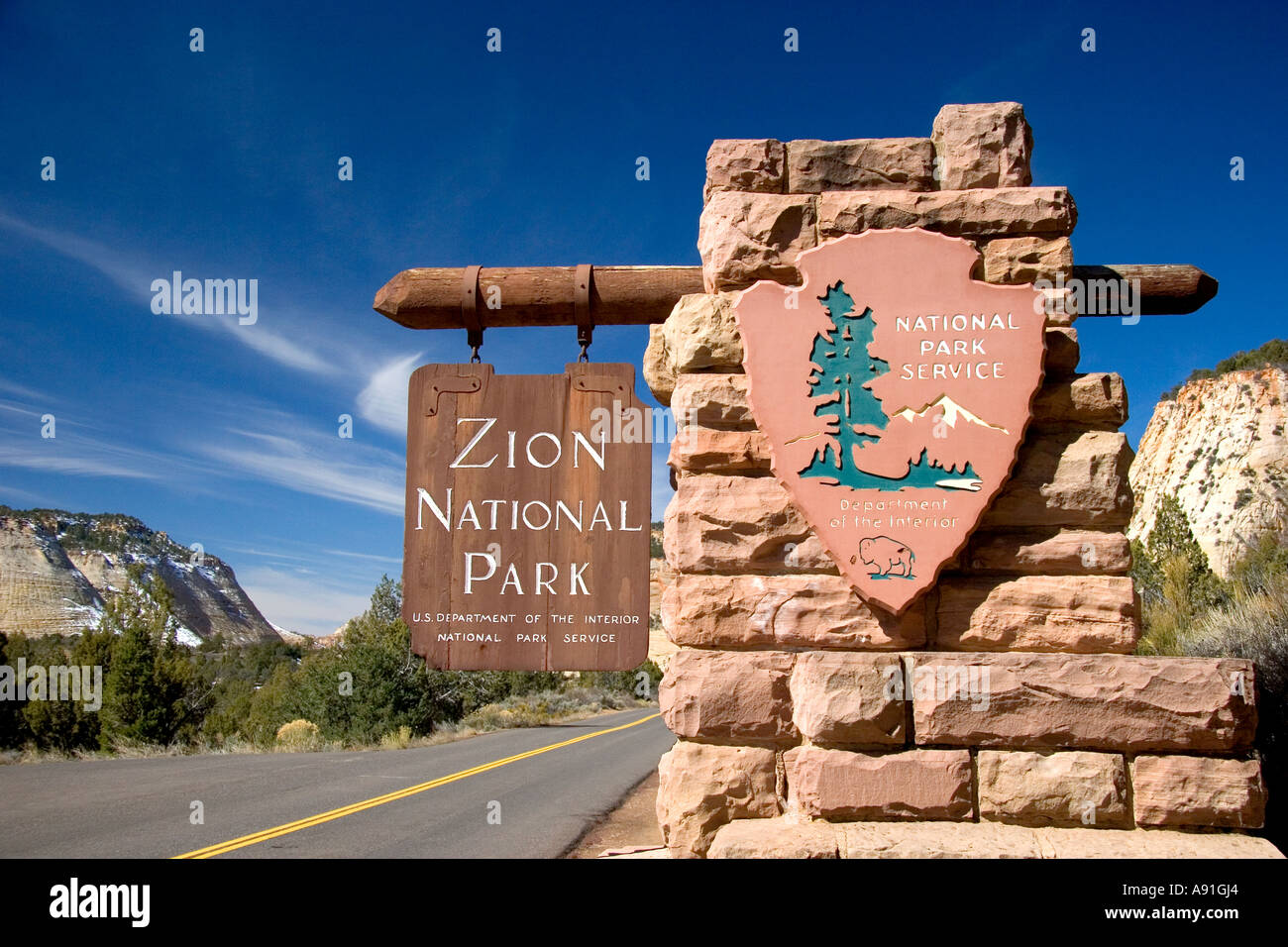 Zion east entrance hi-res stock photography and images - Alamy
