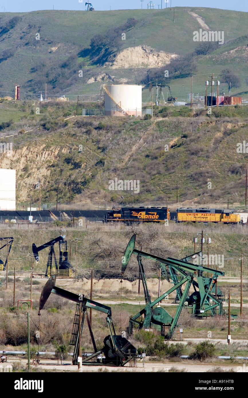 Oil wells and tanks at the San Ardo field along US 101, California ...