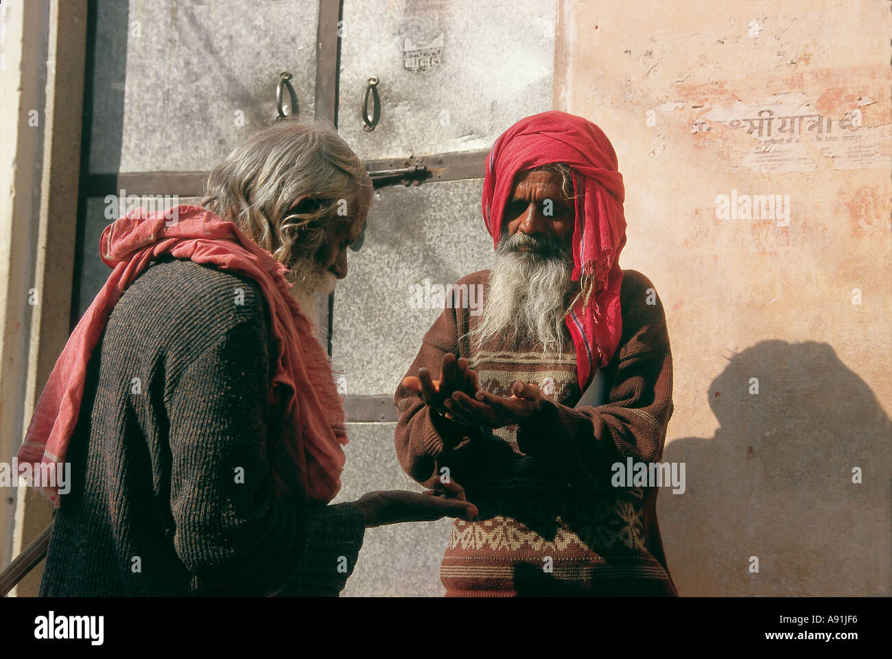 Two Villagers Discussion Rajasthan India Stock Photo - Alamy