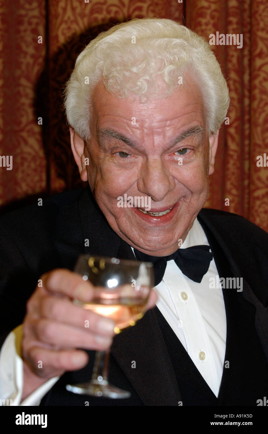 Barry cryer hi-res stock photography and images - Alamy