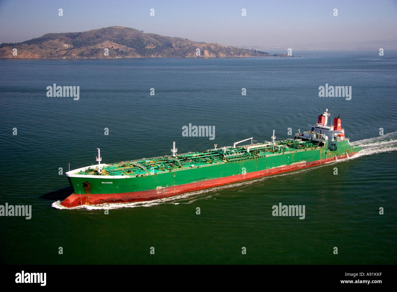 Tanker ship in the San Francisco bay, California Stock Photo - Alamy
