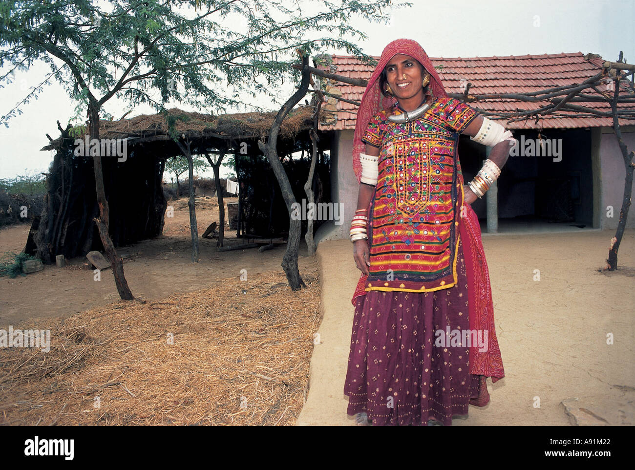 Kutch women smile hi-res stock photography and images - Alamy