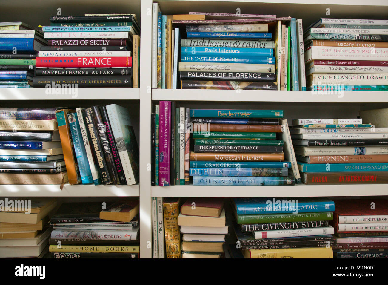 Art Books on Shelf Stock Photo - Alamy
