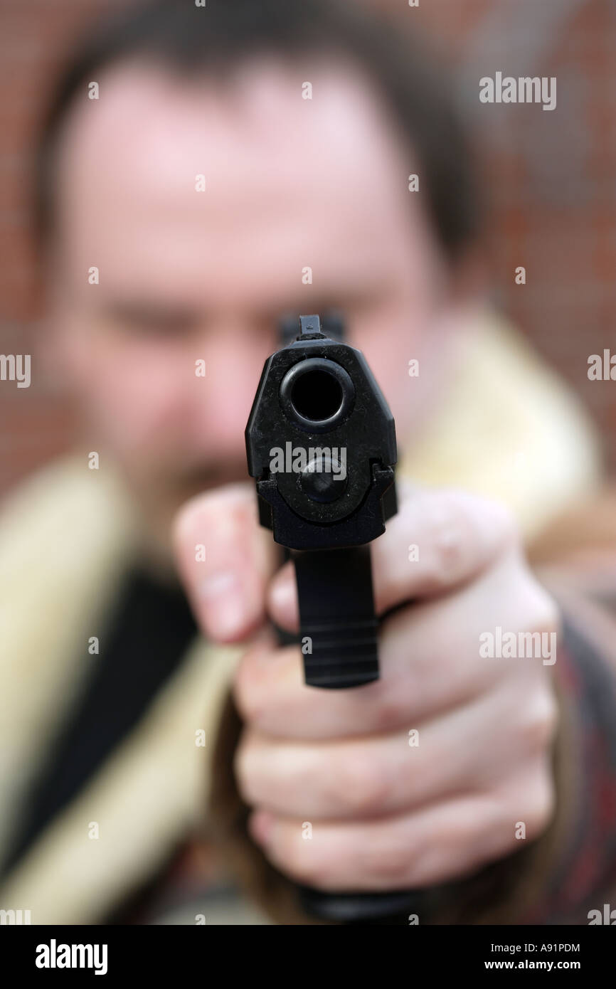 Gun sight shooting gallery hi-res stock photography and images - Alamy