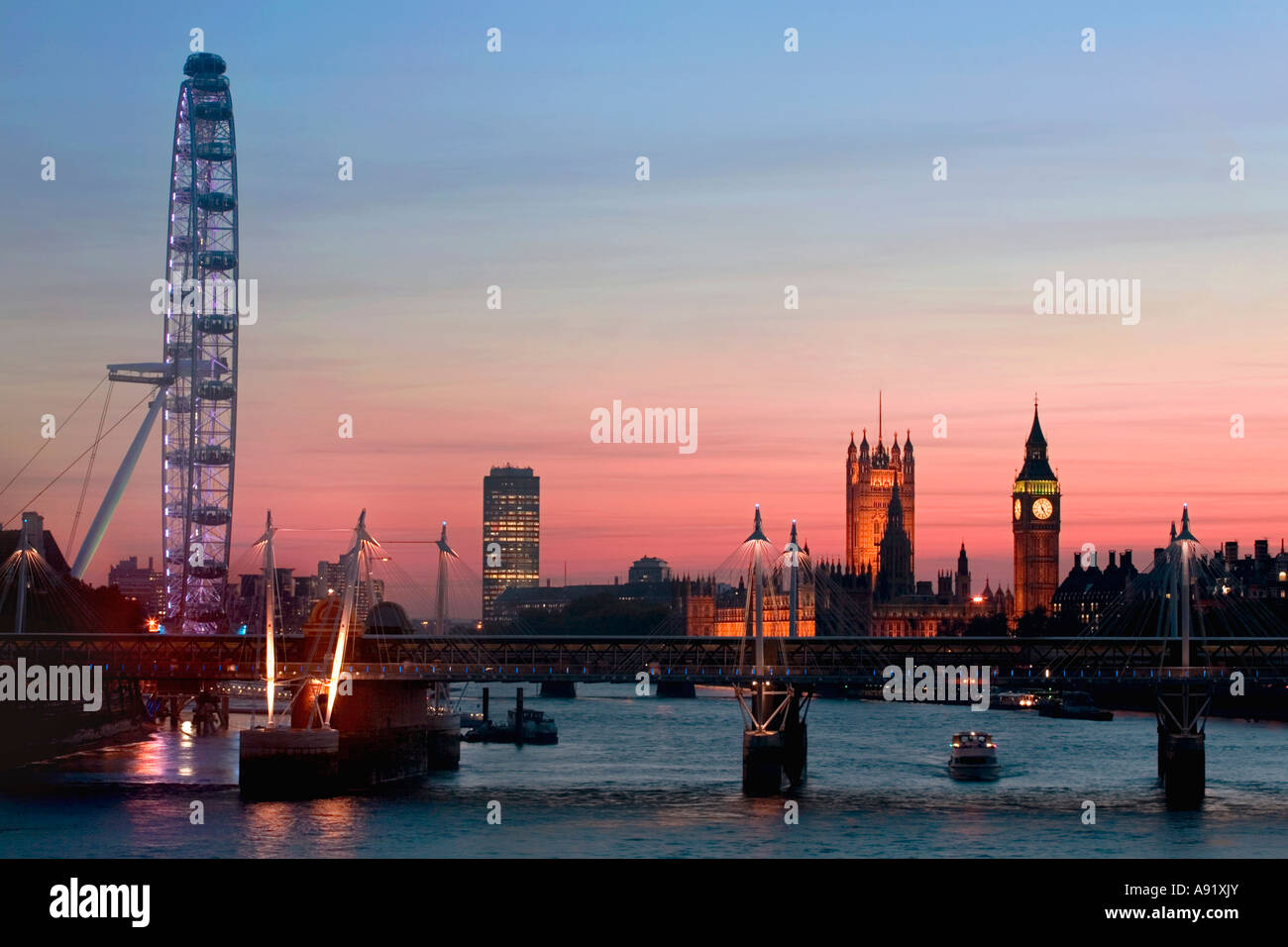 England uk locations cities nightshot city london eye hi-res stock ...
